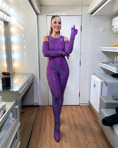 FerveÇÃo Daniela Mercury Beija Ivete Sangalo E Luísa Sonza Em