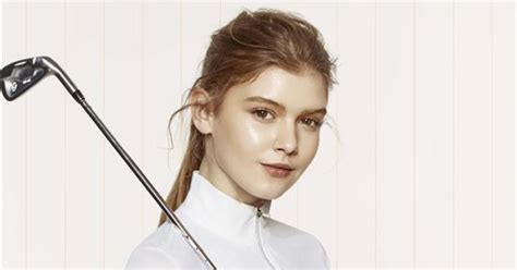 필드로 이어진 래쉬가드 열풍