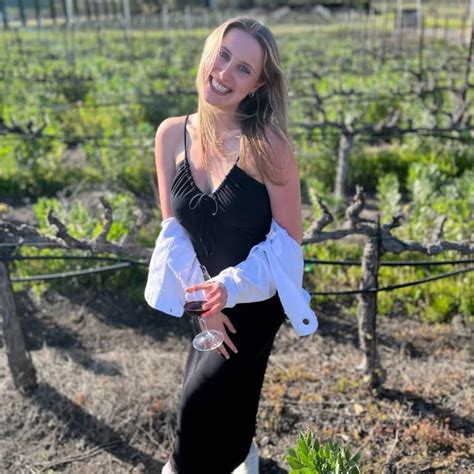 Jess Jessicaehrlich • Threads Say More