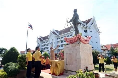 ชัชวาลย์ รองผู้ว่าฯร้อยเอ็ดคนใหม่ เข้าสักการะสิ่งศักดิ์สิทธิ์คู่บ้านคู่เมือง เพื่อความเป็นสิริ