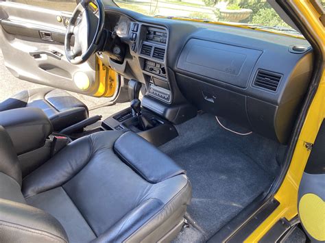 Isuzu Vehicross Interior