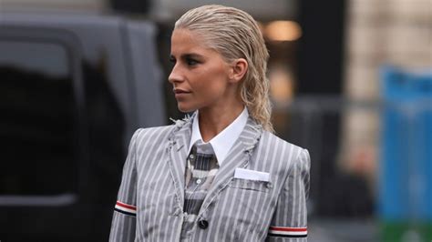 What Happens To Your Hair When You Use Too Much Gel
