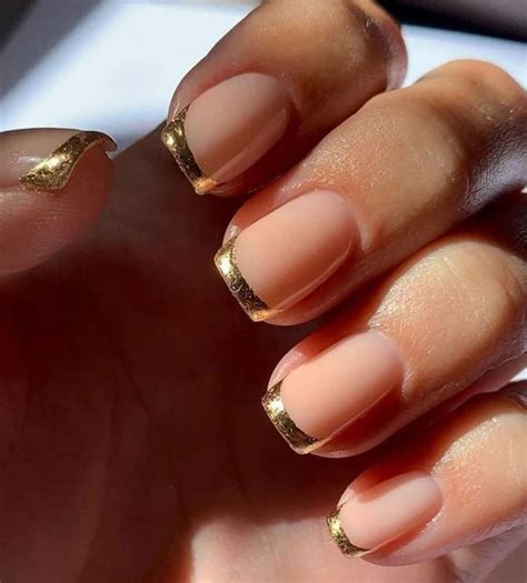 35 Cute Short Nails Ideas And Designs May The Ray Gold Tip Nails