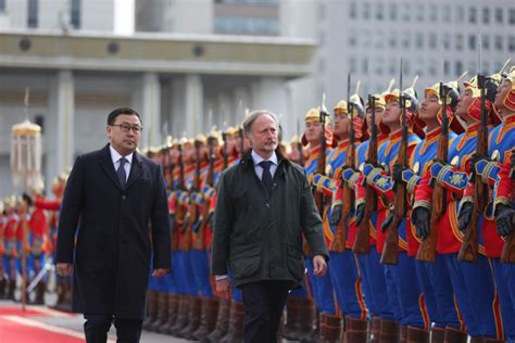 Хавсран суух Элчин сайд нар Итгэмжлэх жуух бичгээ өргөн барив