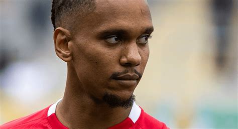 Officiellt Seth Kanteh Hellberg Lämnar Brage Superettan