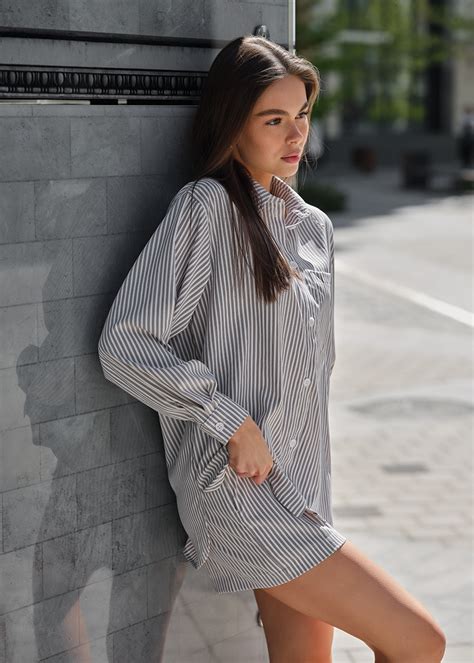 Жіночий літній костюм Staff Set Oversize сіро білий бавовняний у смужку оверсайз з комірцем з