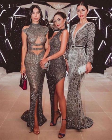 სამი მეგობარი გოგონას ფოტოებმა ინსტაგრამი ააფეთქა უბრალოდ შეხედეთ მათ ფოტოები