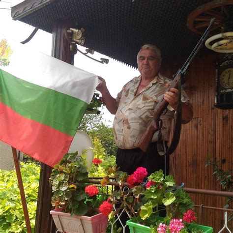 Поглед Линк към статията в първия коментар Поглед инфо Еуфорията след победата над Армения