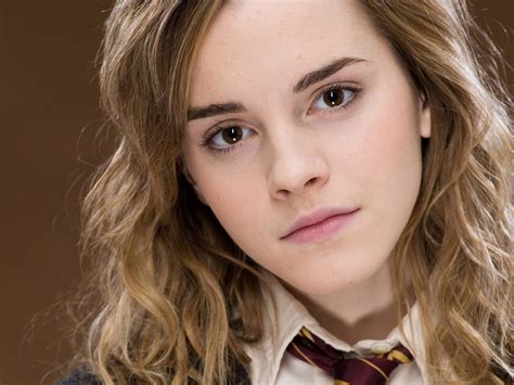 Emma Watson Anger On Face Wallpaper HD Celebrities K Wallpapers Images And Background