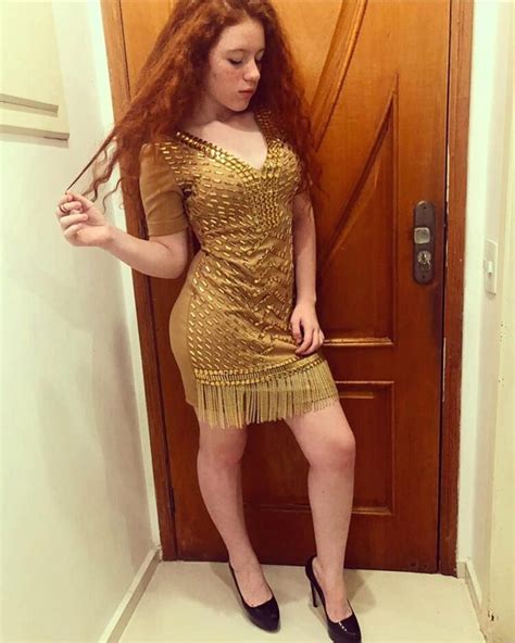 Hot Sexy Victoria Diniz Bikini Pics