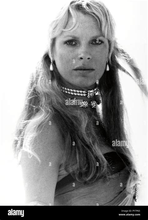 Kim Basinger Never Say Never Again High Resolution Stock Photography And Images Alamy