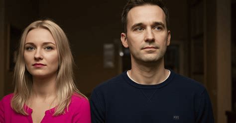 Signs Youre Justifying Your Partners Bad Behavior Without Realizing It