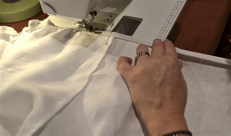 Tutorial How To Make Your Own Fitted Sheets Sew Tessuti Bloglovin