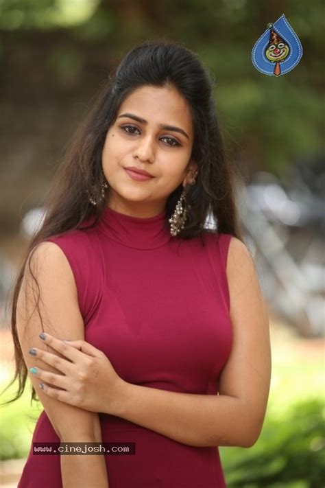 Deekshitha Parvathi Photos Photo 5 Of 18