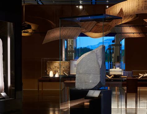 Egyptians Call On British Museum To Return Rosetta Stone The Independent