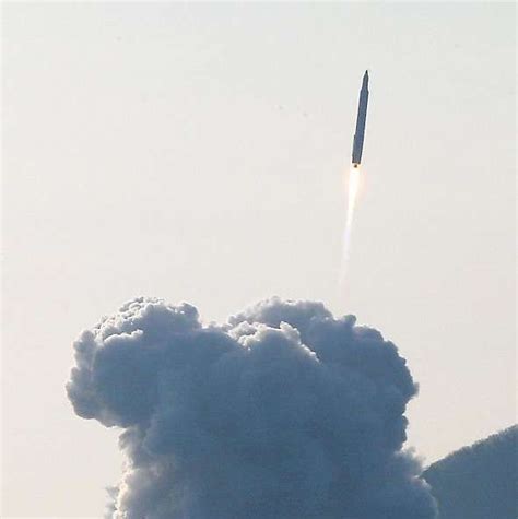 South Korea Puts Satellite In Orbit World News Uk