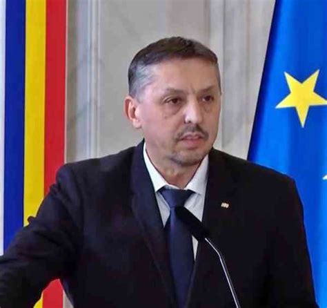 Ministrul Educației Daniel David Salariul Profesorilor Include și Activitățile Administrative