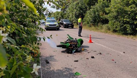 Дунав Мотоциклетист се вряза в микробус на пътя Русе Николово ВИДЕО Пострадалият е в