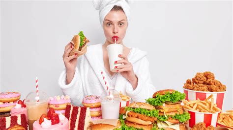 Нервове переїдання розлад харчової поведінки це не тільки про їжу Читайте на Ukr Net