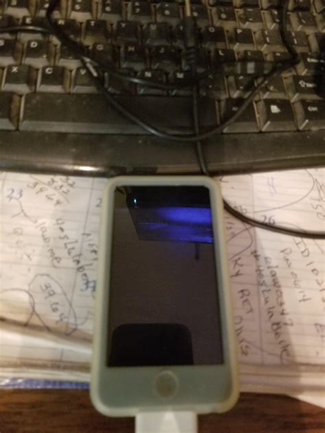 How Do I Turn On The Ipod Touch 2gs R Ipod