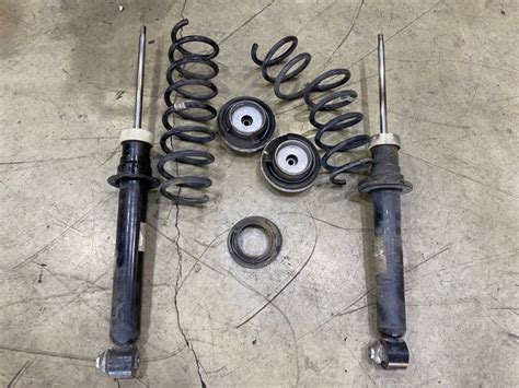 Bmw F10 528i 쇼바스프링파손으로 빌스테인서스펜션 스프링 마운트 교체작업 하체수리전문점 네이버 블로그