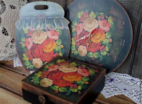 Купить или заказать Комплект для кухни По мотивам Жостовской росписи в интернет магазине на