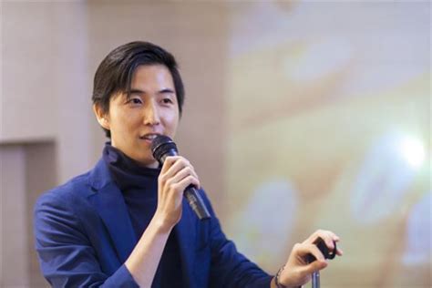 男人法令纹有痣代表什么 看相大全