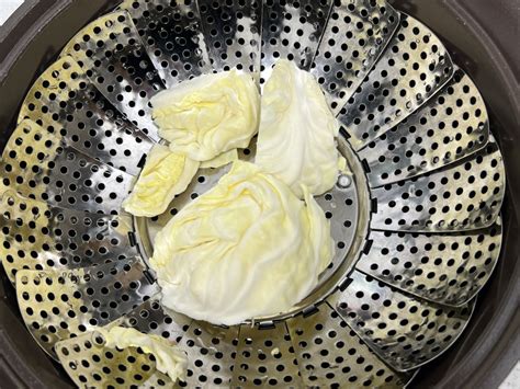 냄비로 쪄서 만드는 건강식 초간단 양배추 쌈