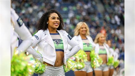 Seattle Seahawks Cheerleader Uniform