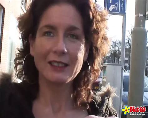 Πρώτη φορά πρωκτικό για 40χρονη Milf Xhamster