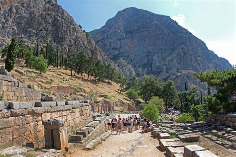 Field Lab Delphi The Birthplace Of Western Philosophy Semester At Sea