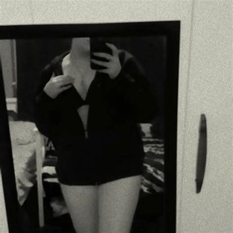 Pilar Danx Oli Threads Say More