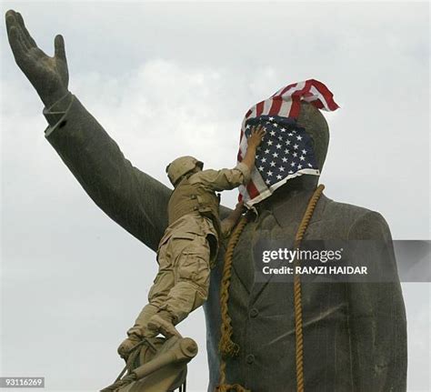 Saddam Hussein Square Fotografías E Imágenes De Stock Getty Images