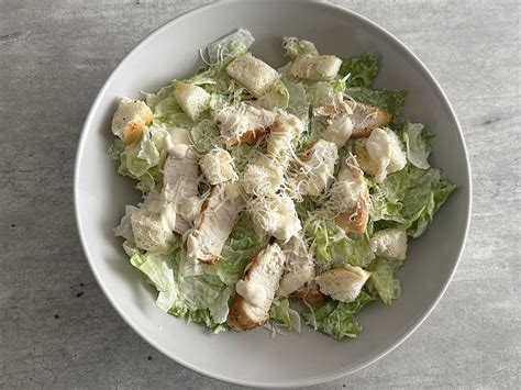 Sałatka Cezar Najlepszy Przepis Na Sałatkę Z Kurczakiem Strona Kuchni