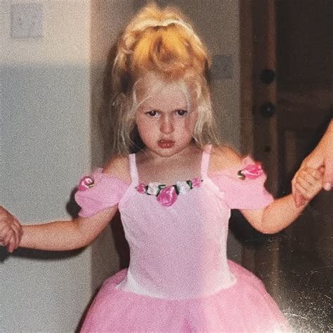 Ri Rileypriegel • Threads Say More