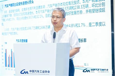 8月商用车销量实现年内首次双增！重卡46万辆降10 出口涨近五成 第一商用车网 Cvworldcn