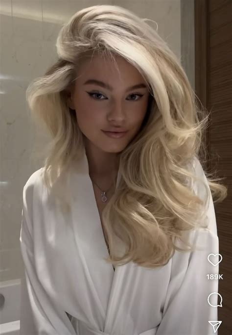 Pin By Hannah Rose Marie On Hair In 2024 Perfect Blonde Hair Edgy Blonde Hair Blonde Hair Makeup