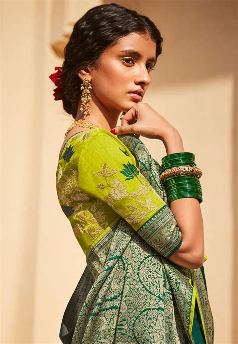 Green Silk Saree With Blouse 1435