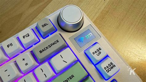 Th80 X는 사용자 정의 가능한 화면을 갖춘 기발한 기계식 키보드입니다 Techesi