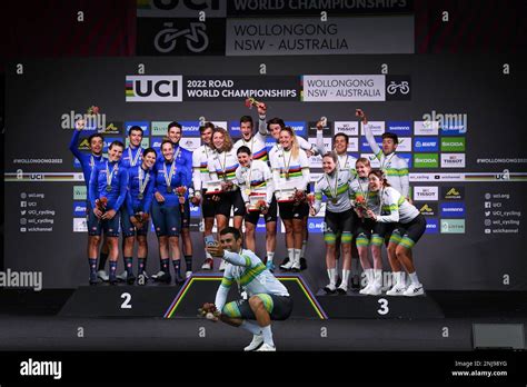 Wollongong Australia September 21 Michael Matthews Of Australia Takes A Picture Of Silver