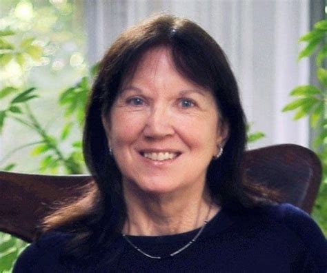 ПАДНАЛА ОД АВИОН од височина од 4 500 метри МРАВКИТЕ И ГО СПАСИЛЕ ЖИВОТОТ ЈА НАПАДНАЛЕ а од