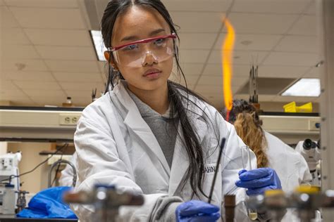 23 08 11 Tiny Earth Lab 1 Wisconsin Institute For Discovery