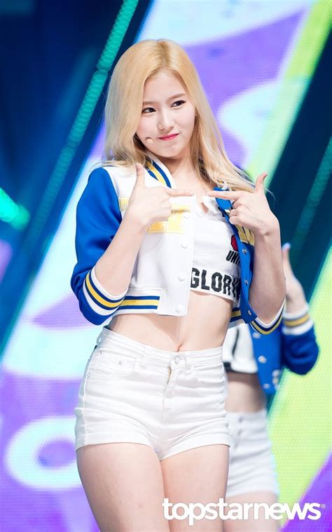 [hd화보] 트와이스 Twice 사나 깜찍하게 샤샤샤~ 네이트 연예