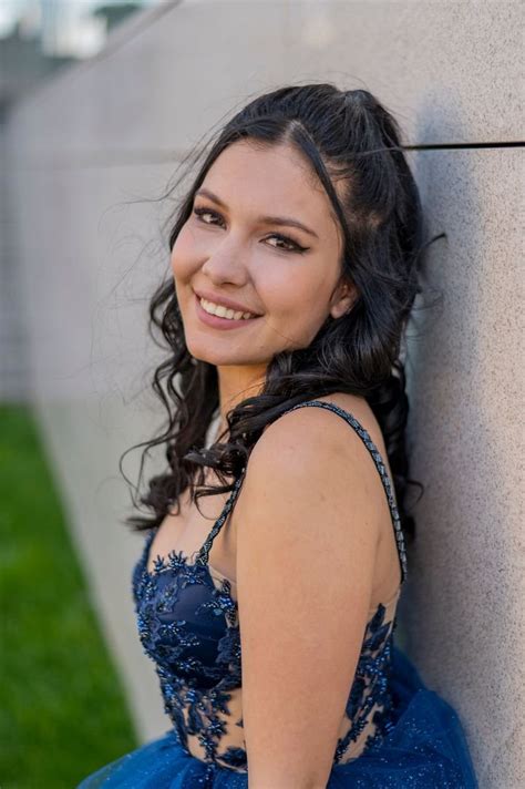 Лилия Йорданова Национална Финансово стопанска гимназия София Life Dir Bg