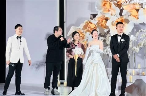 「小周迅」董晴嫁型男 黃曉明上台致詞譚松韻接花球｜即時新聞｜繽fun星網｜oncc東網