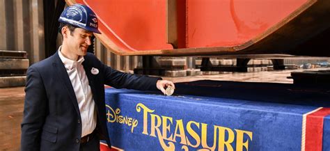 Meyer Werft Met Sur Cale Le Disney Treasure Mer Et Marine