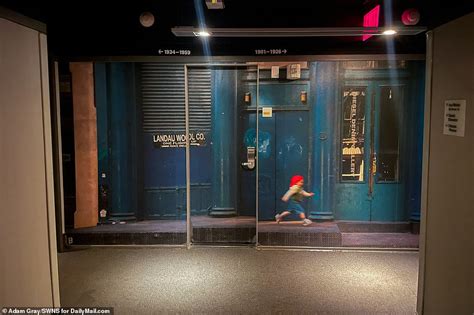 Inside The 700 A Night Luxury Nyc Hotel The Row Where Thousands Of Migrants Will Be Housed