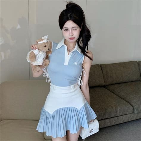 골프테니스투피스세트여름신상 파스텔 블루 앤 화이트 투톤 배색 슬림핏 민소매 카라티 하이웨스트 플리츠 스커트 투피스 셋업