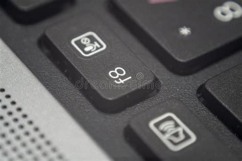 f8 picture image 90153459