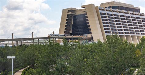 Is Staying At A Disney World Monorail Resort Really Worth It Wdw